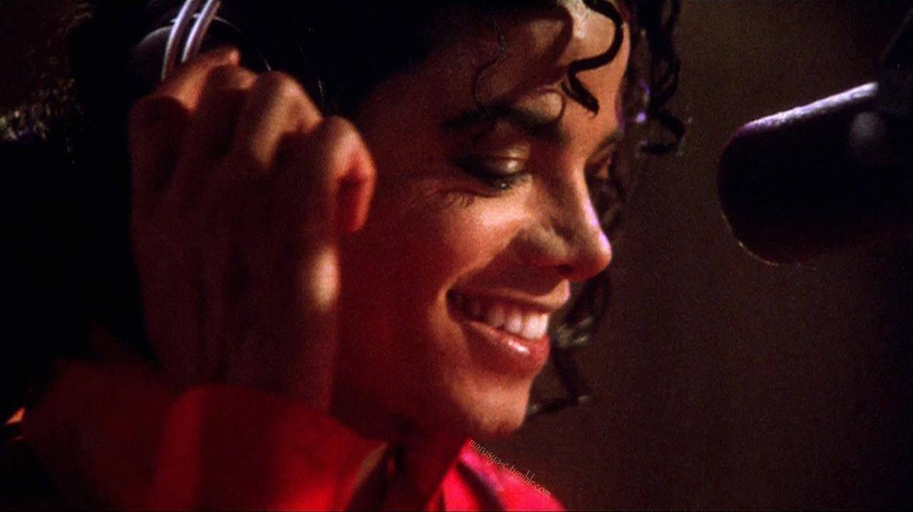 Os fones de ouvido que enfrentou a potência vocal de Michael Jackson ...
